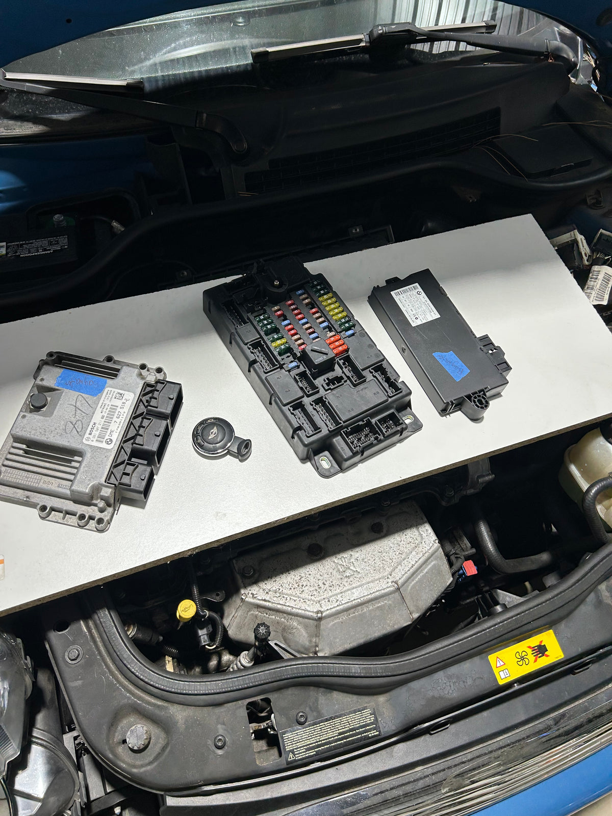 Complete In-vehicle Testing for Fuse box, ECU DME ECM, CAS, Fob Mini C ...